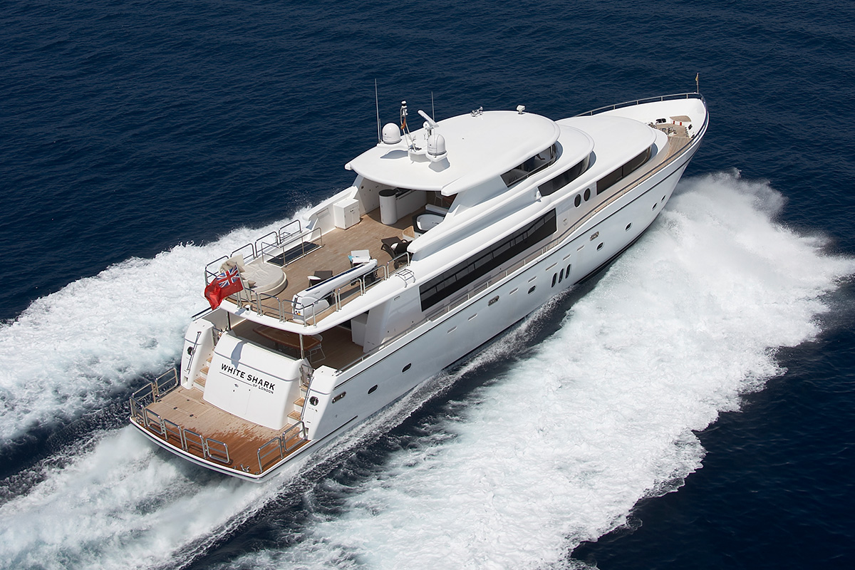 JOHNSON 110 | JOHNSON YACHTS