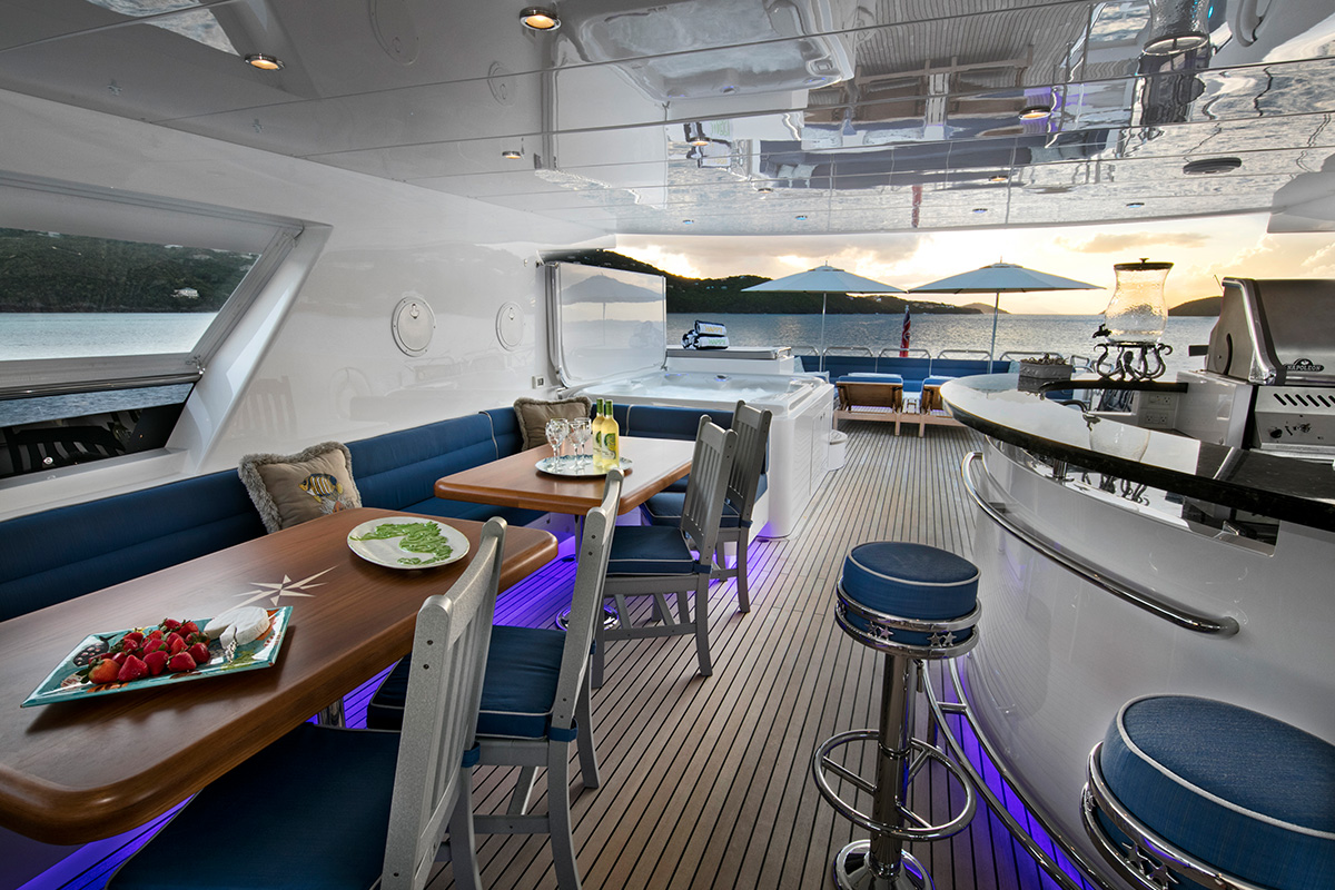 JOHNSON 110 | JOHNSON YACHTS